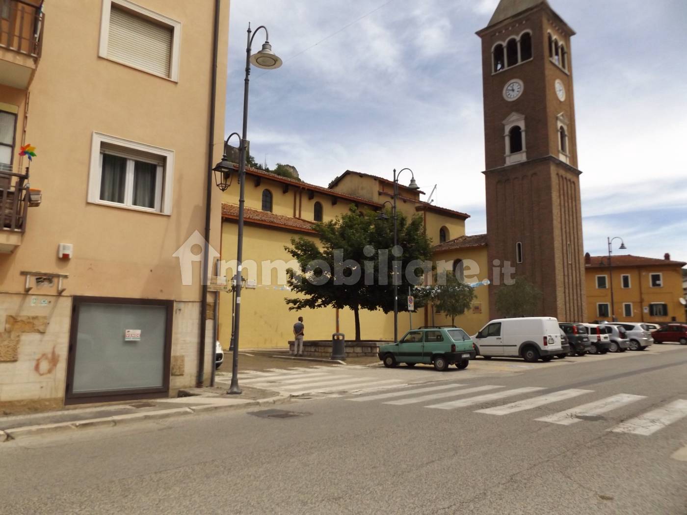 Locale commerciale in Vendita