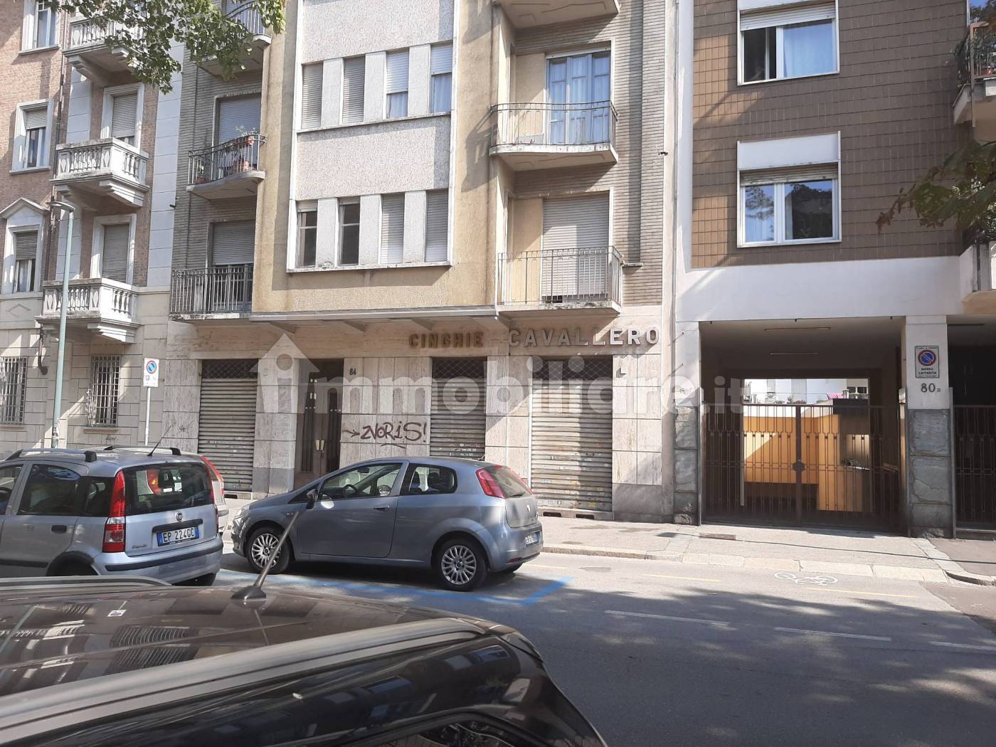 Locale commerciale in Vendita