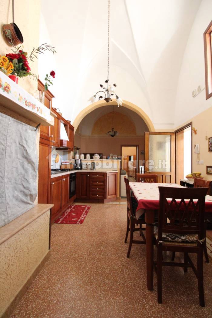 Trilocale via Plebiscito, Tuglie