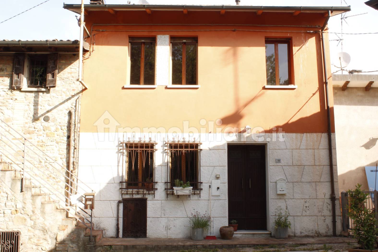 Trilocale via Castello Oliveto 1, Valsamoggia