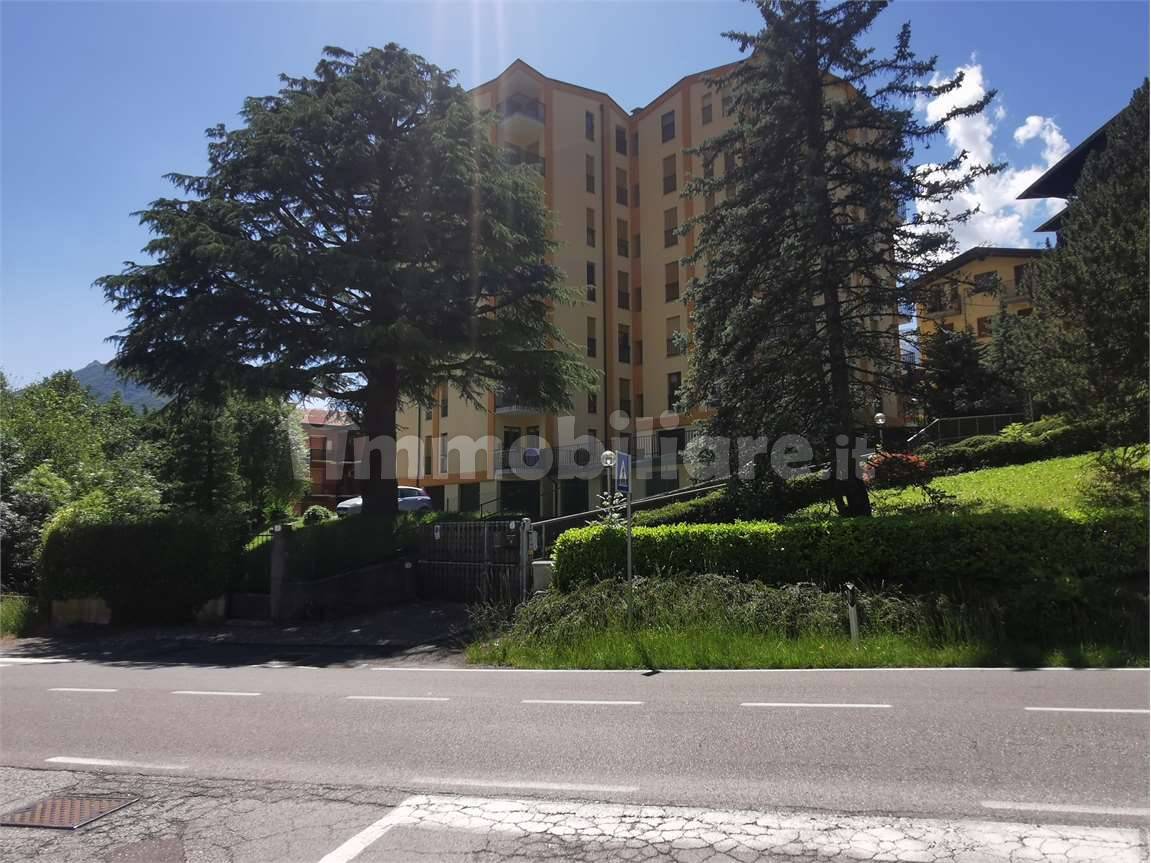 Trilocale via coldogna, 5, Centro, Barzio