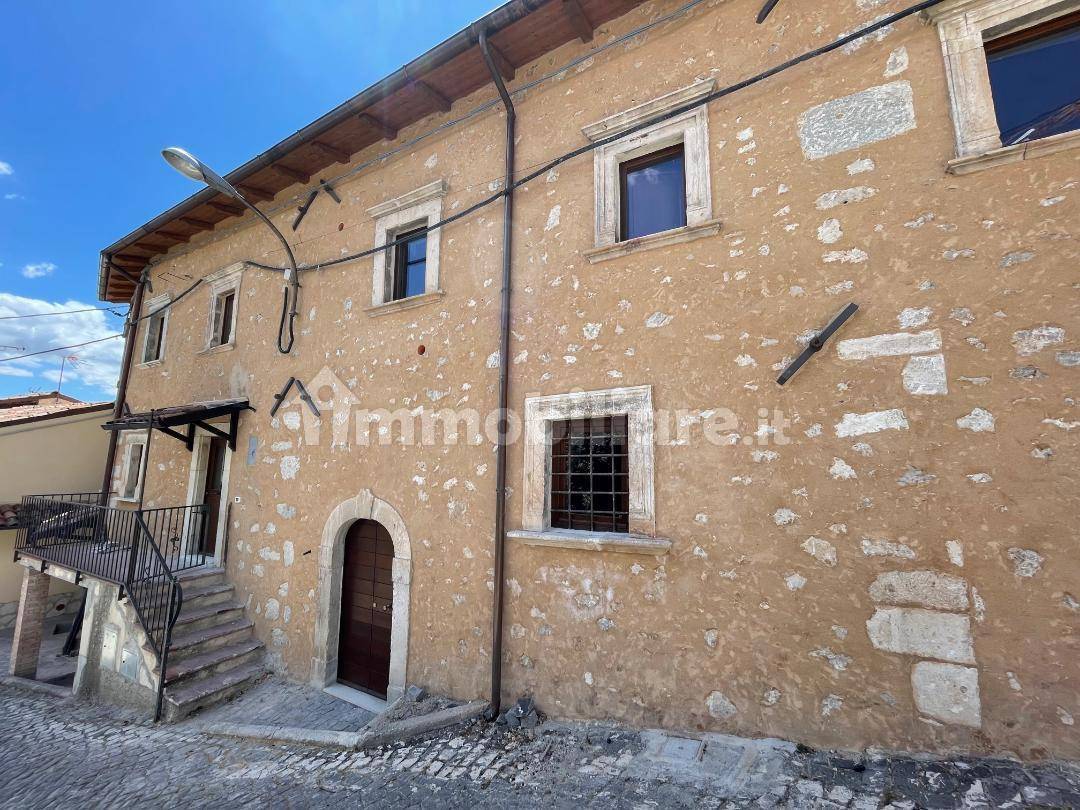 Bilocale via Corte snc, Centro, Barisciano