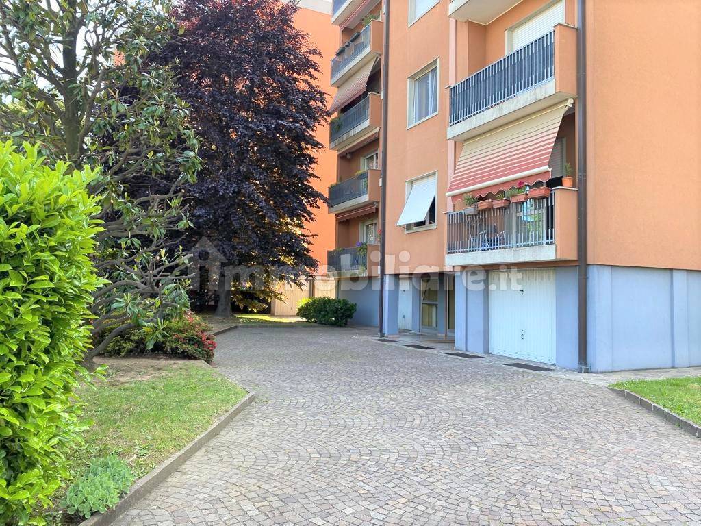 Trilocale via Milano, Meda