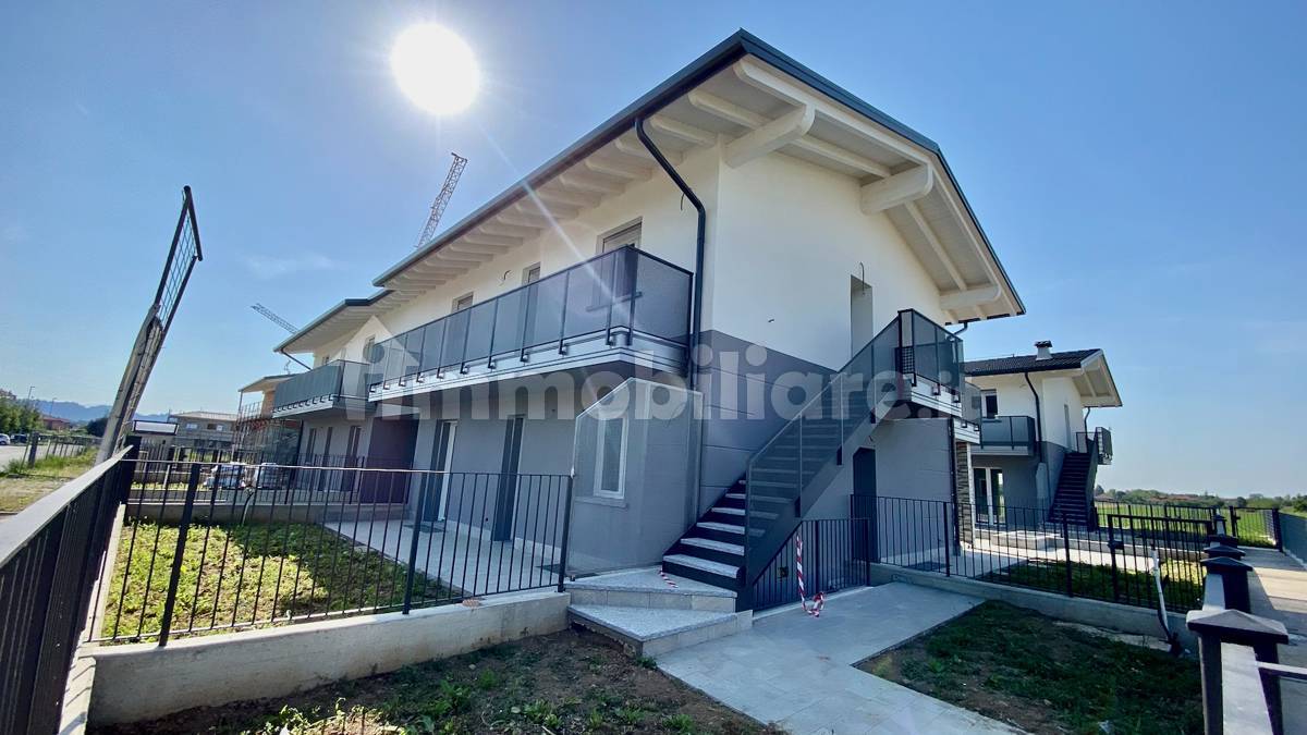 Quadrilocale via Sant&#x27;Antonino, Centro, Ponte San Pietro