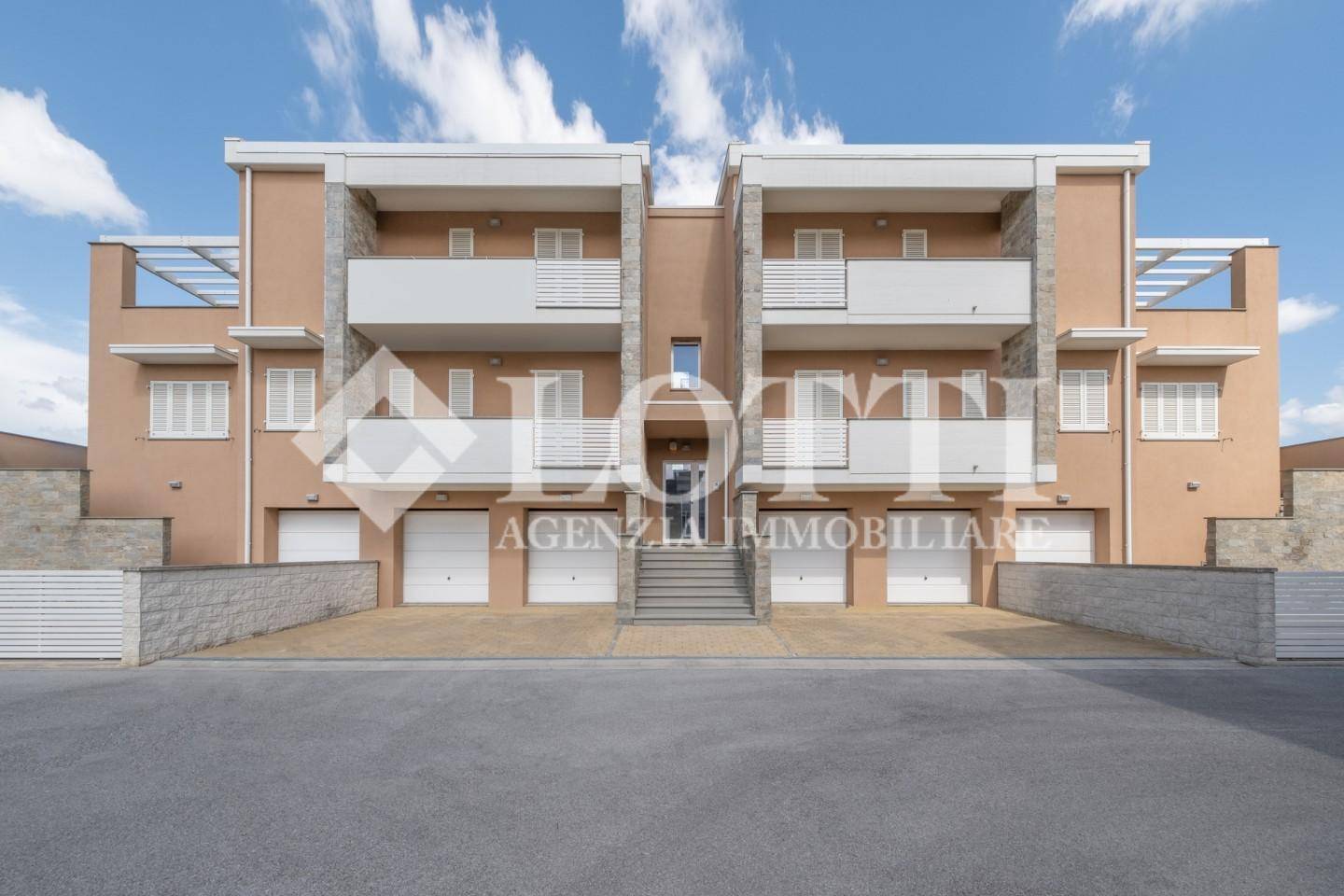 Trilocale via del Pino, 9, Santa Lucia, La Borra, Pontedera