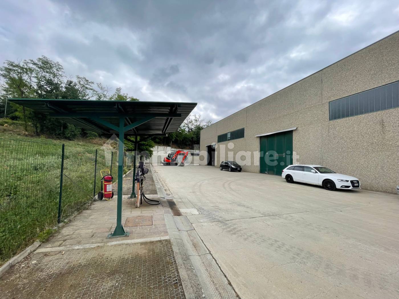 Capannone in Vendita