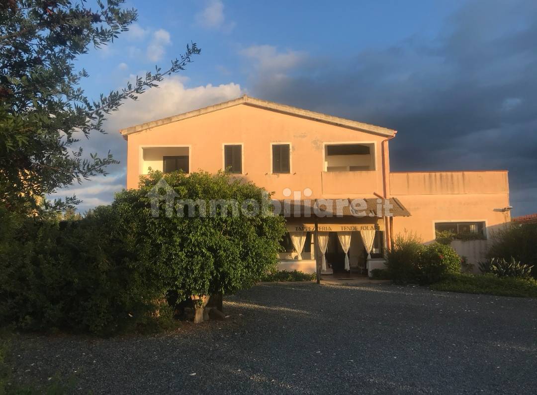 Laboratorio in Vendita