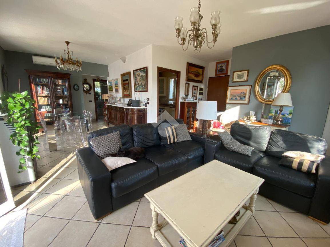 Villa unifamiliare Strada San Francesco 5, Centro, Pontedassio