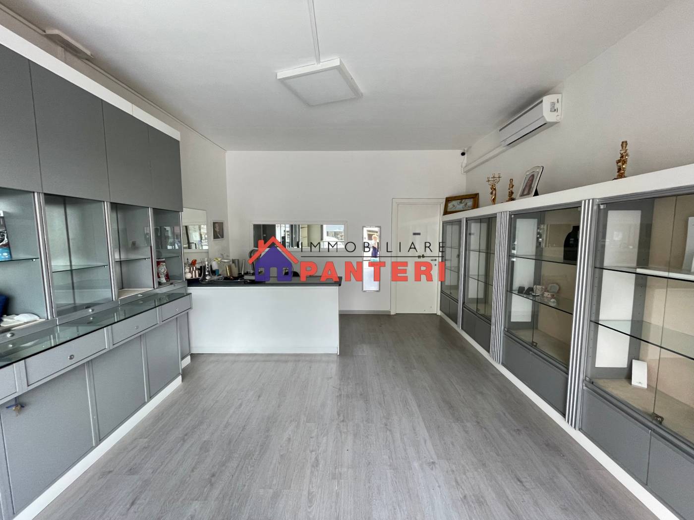 Gioielleria - Orologeria in Vendita