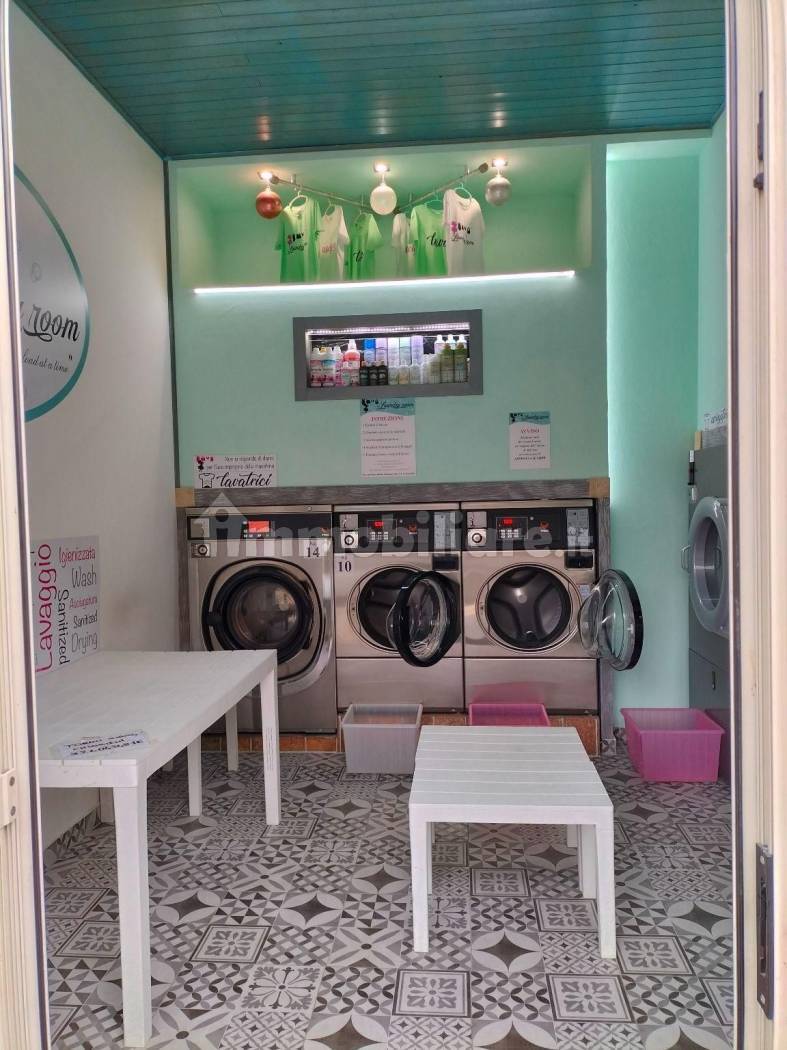 Lavanderia - Tintoria in Vendita