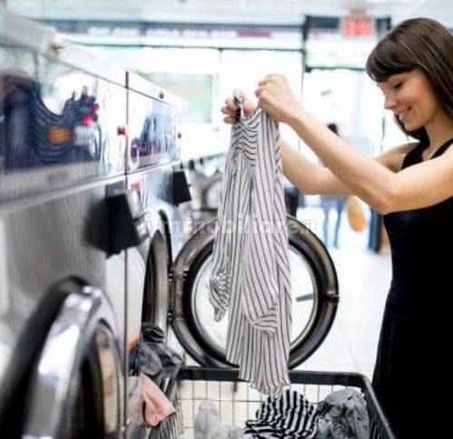 Locale commerciale in Vendita