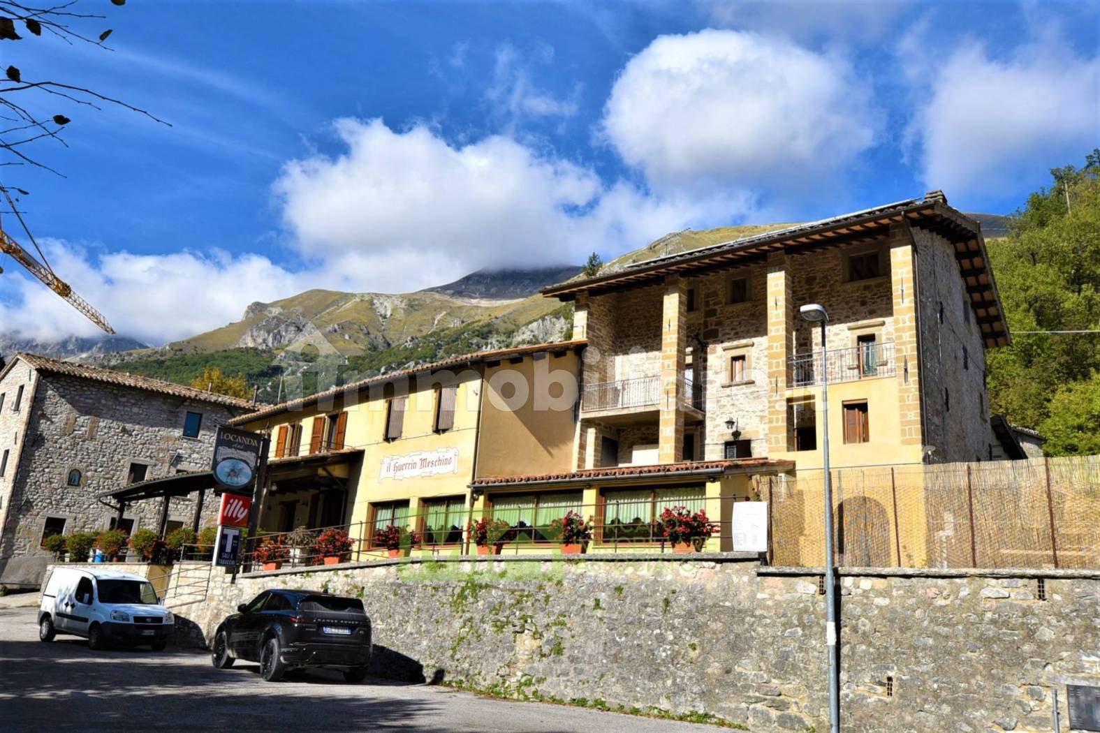 Palazzo - Edificio in Vendita