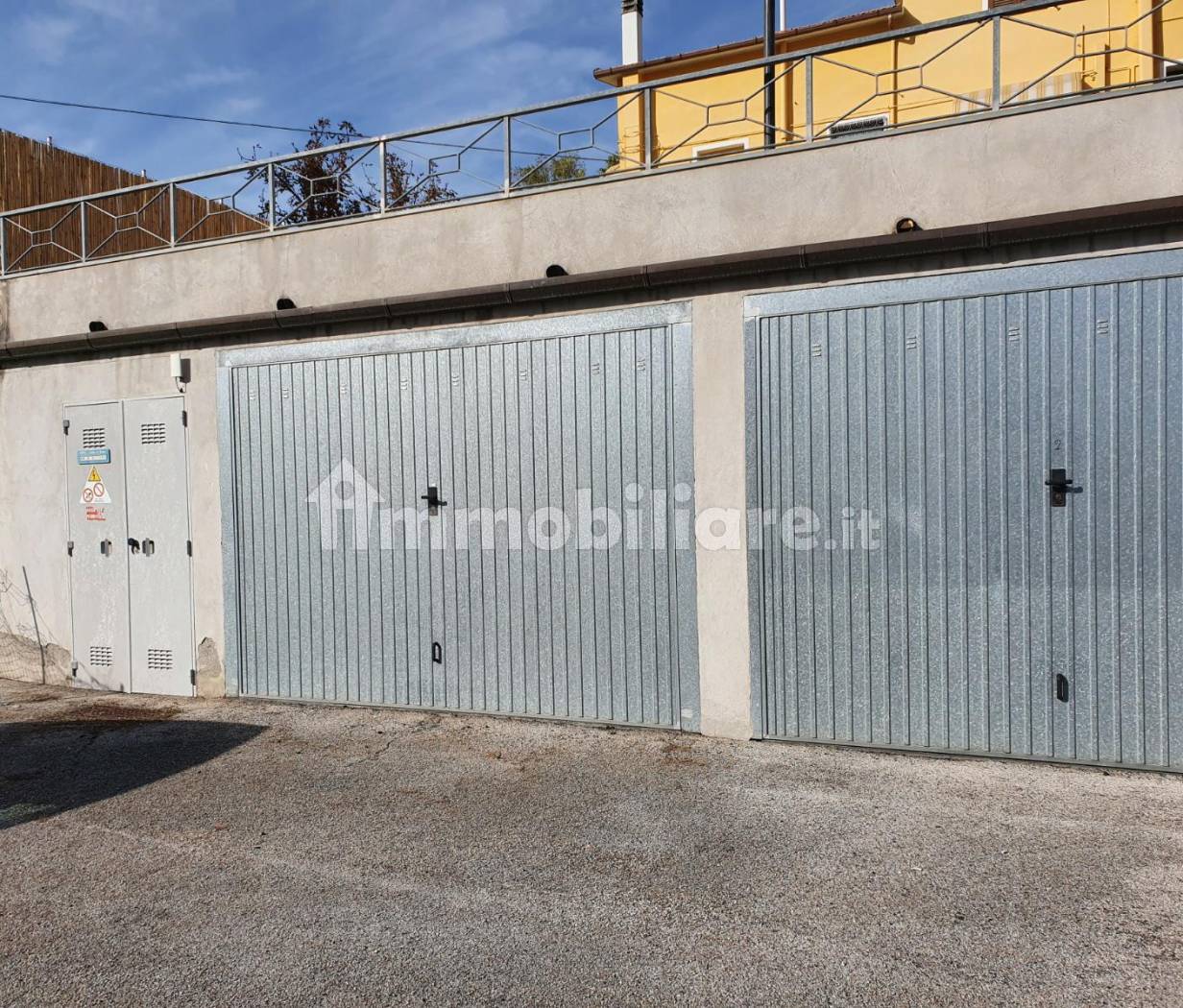 Garage - Box in Vendita