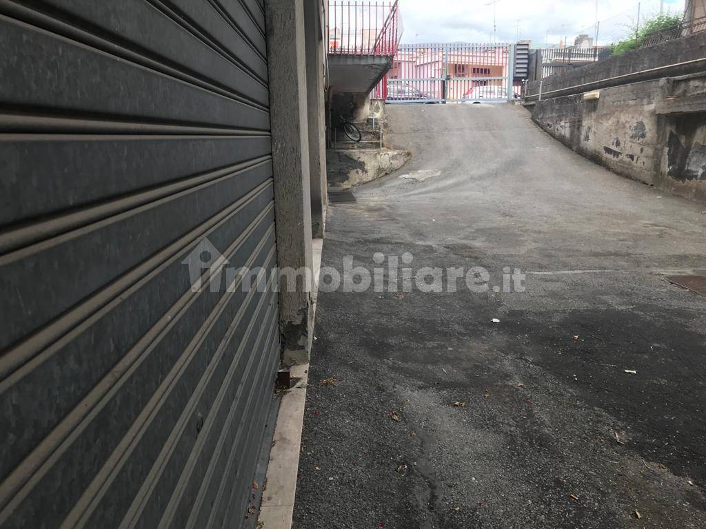 Locale commerciale in Vendita