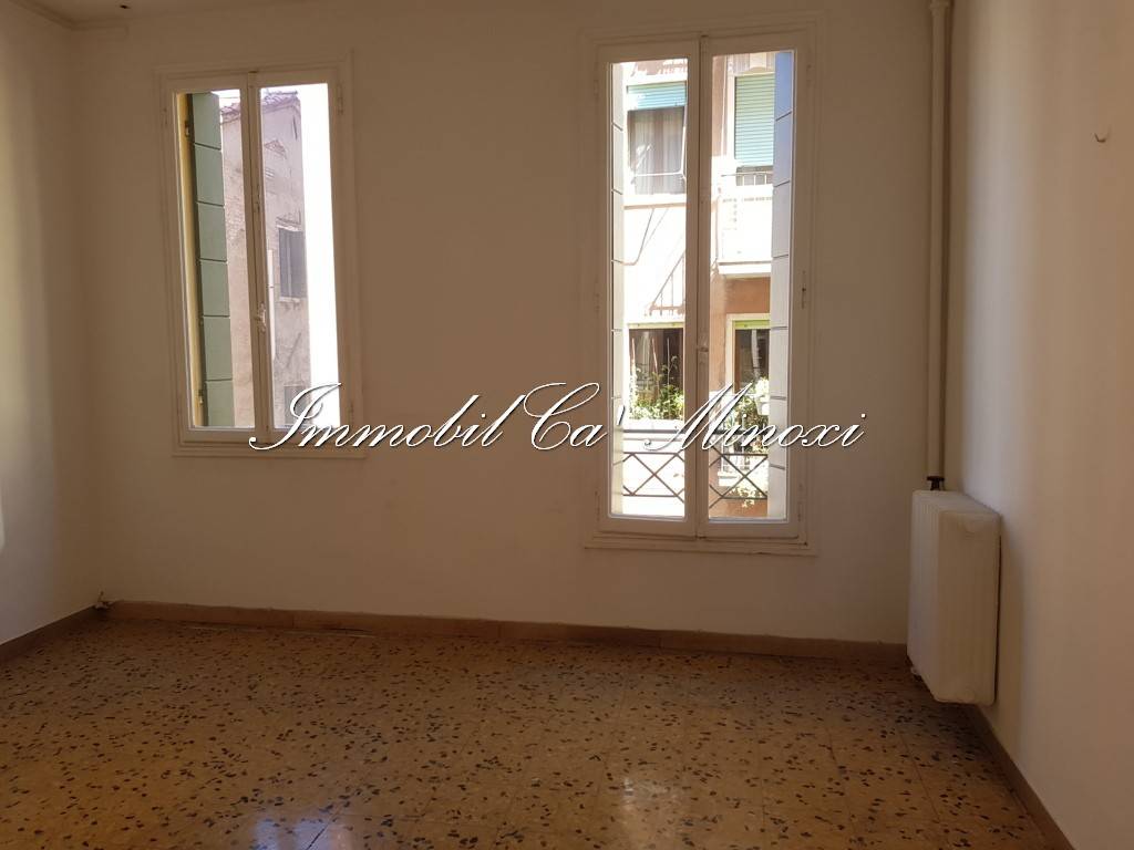 Quadrilocale Calle Stretta 2284, Dorso Duro - San Barnaba, Venezia