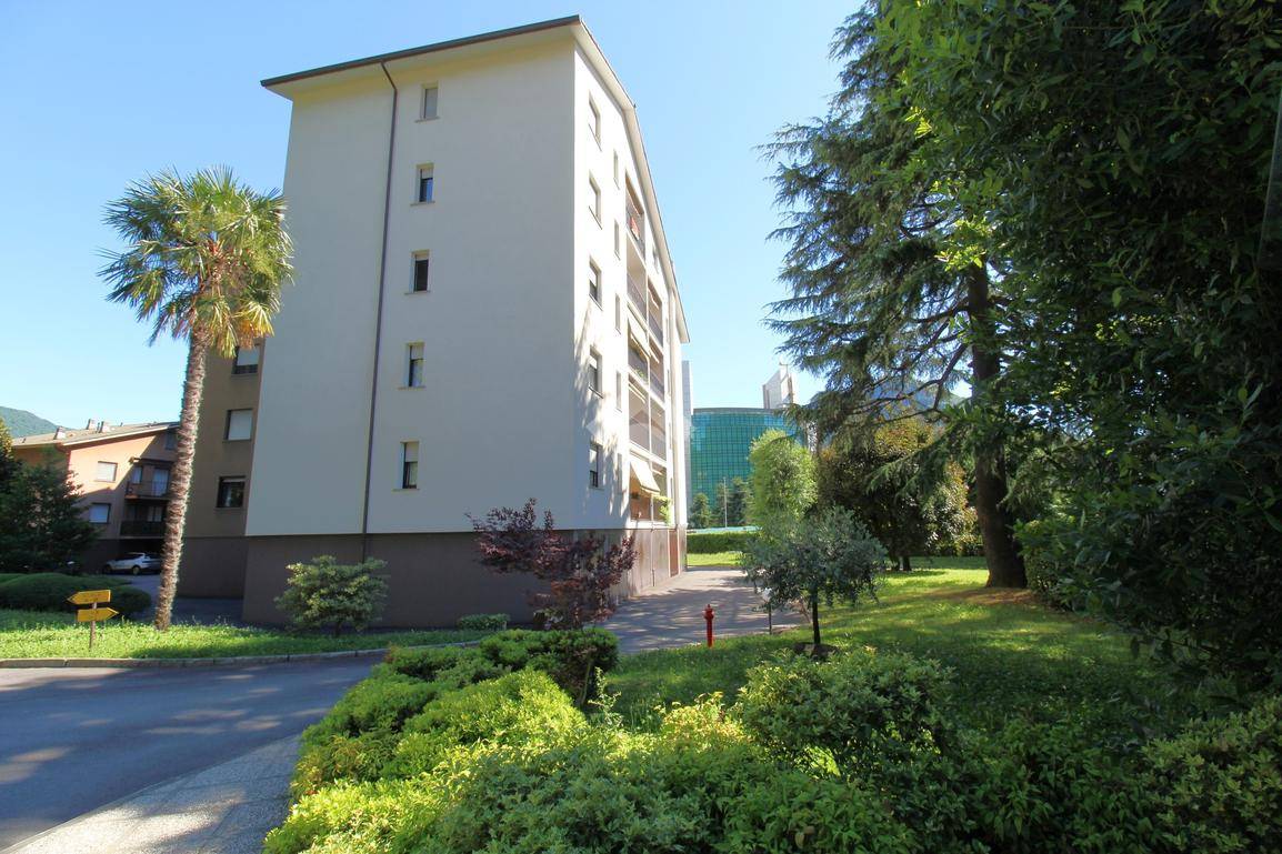 Trilocale via 11 Febbraio, Caleotto, Lecco