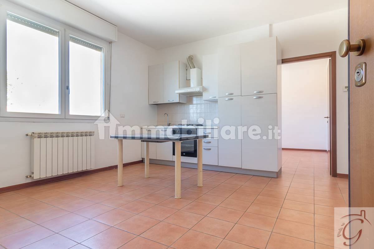 Trilocale via del Commercio 12, Terre del Reno