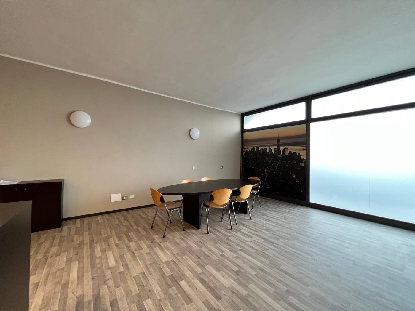 Locale commerciale in Vendita