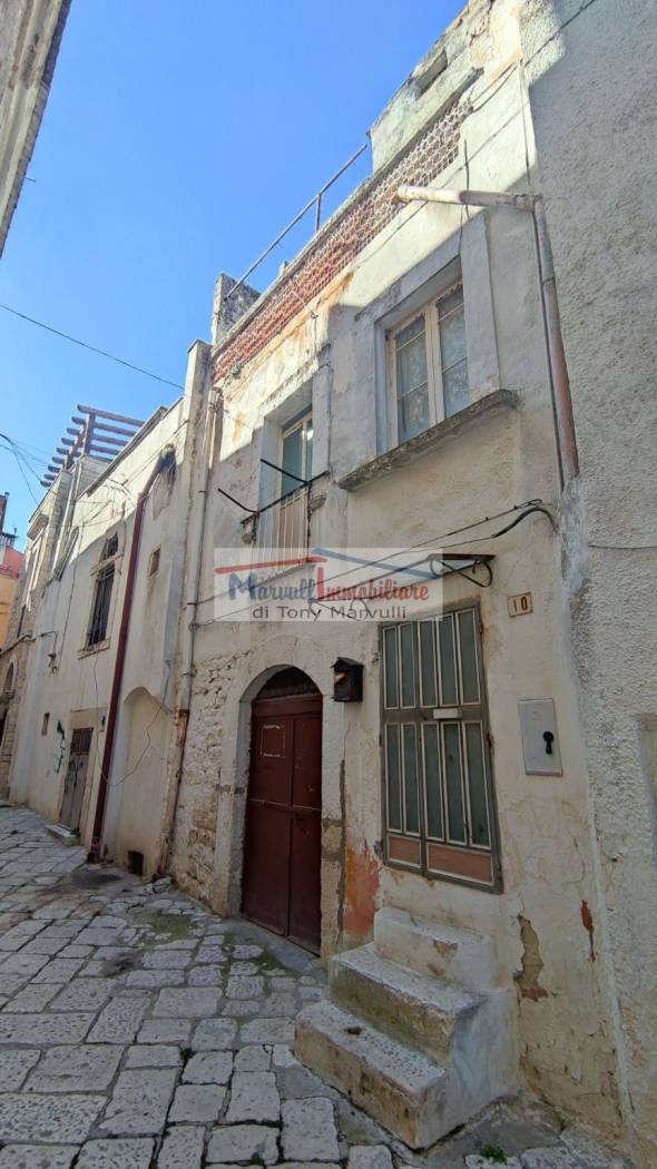 Quadrilocale via Giulio Cesare 8, Centro, Cassano delle Murge