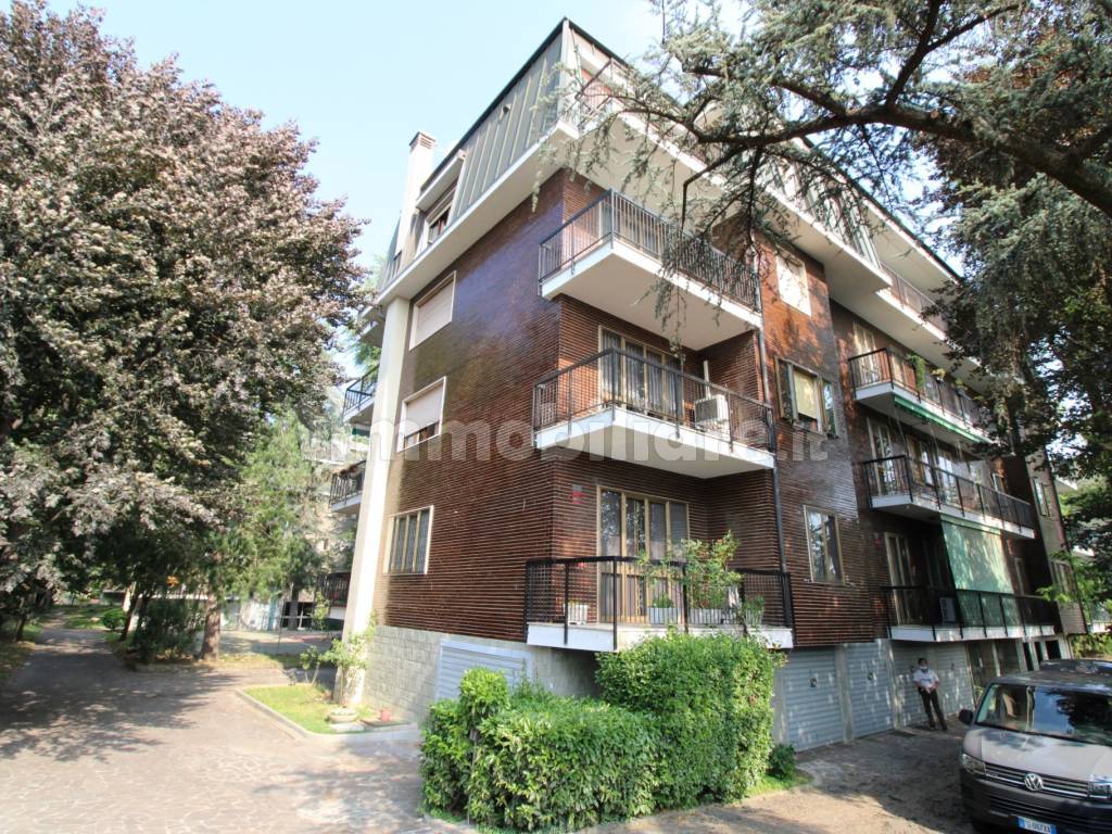 Affitto Appartamento Milano. Quadrilocale in via Federico Tesio 11 ...