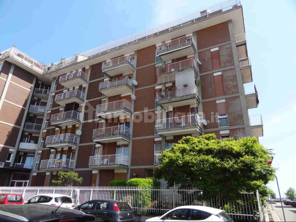 Vendita Appartamento Biella. Quadrilocale in via Angelo Cova 3. Buono ...