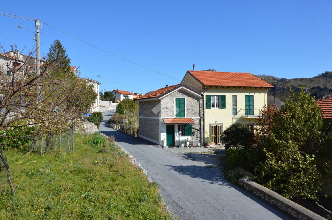 Bilocale via Ruggia 19, Carpe, Toirano