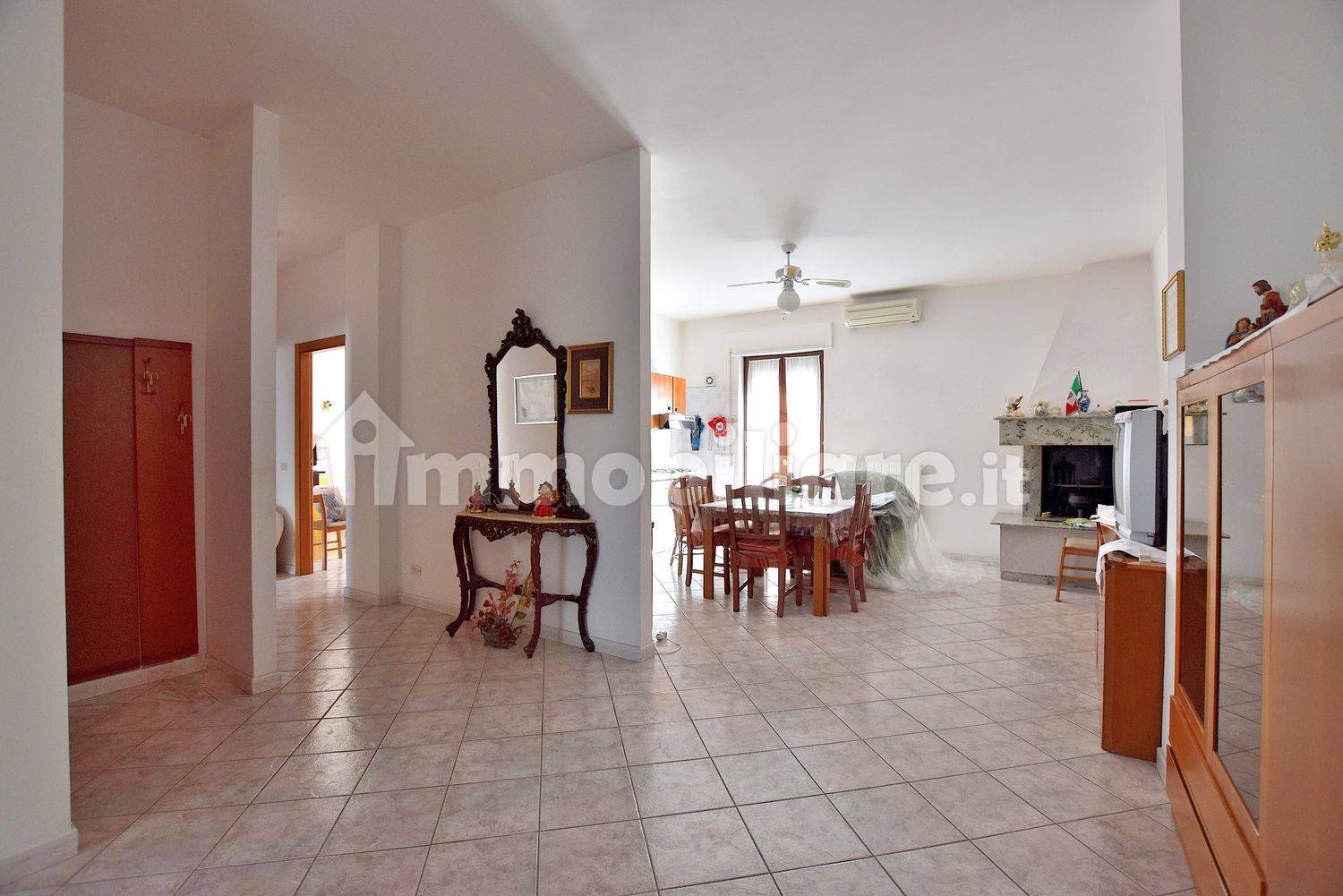 Quadrilocale via Napoli, 69, Carosino