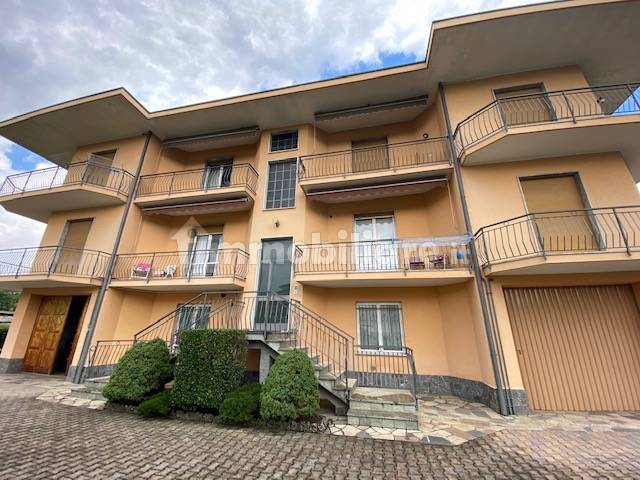 Trilocale via Giacomo Puccini 5, Molteno