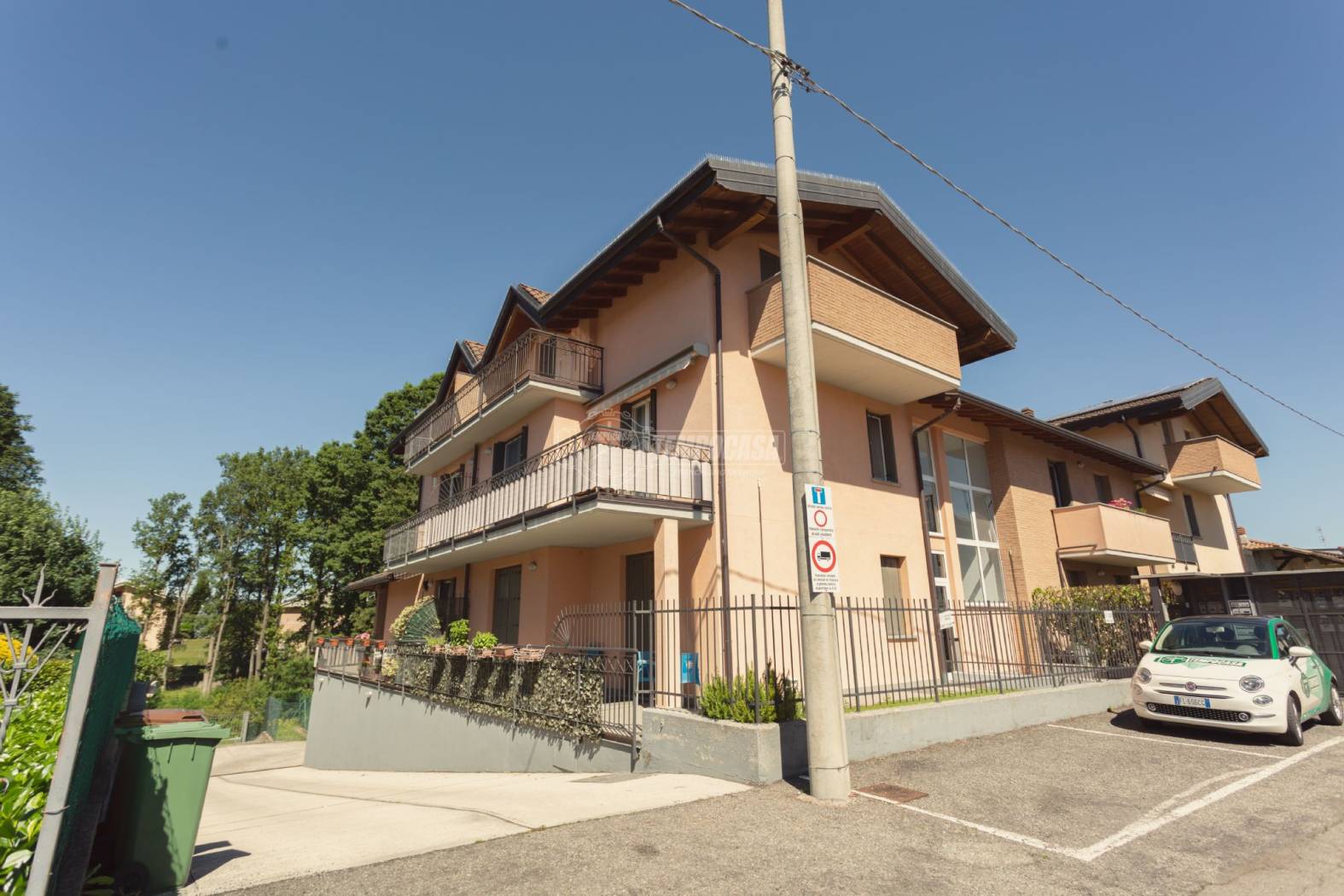 Bilocale via G  Marconi 6, Venegono Inferiore