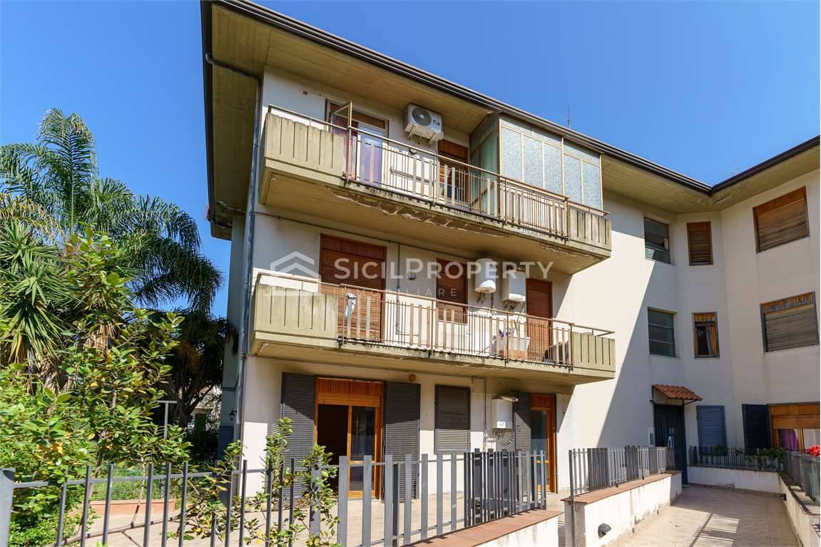 Quadrilocale via Acicastello, Aci Castello