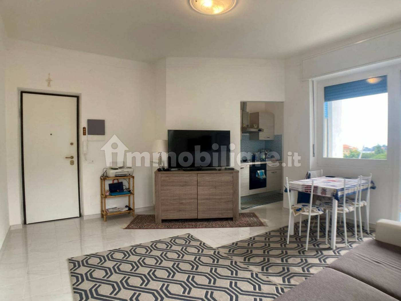 Bilocale ottimo stato, quarto piano, Latte, Ville, Ventimiglia