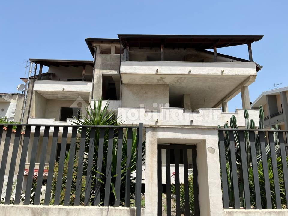 Appartamento in villa via Giuseppe Cottolengo, Trentola-Ducenta