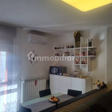 Bilocale via Arcobaleno, Centro, Trecate