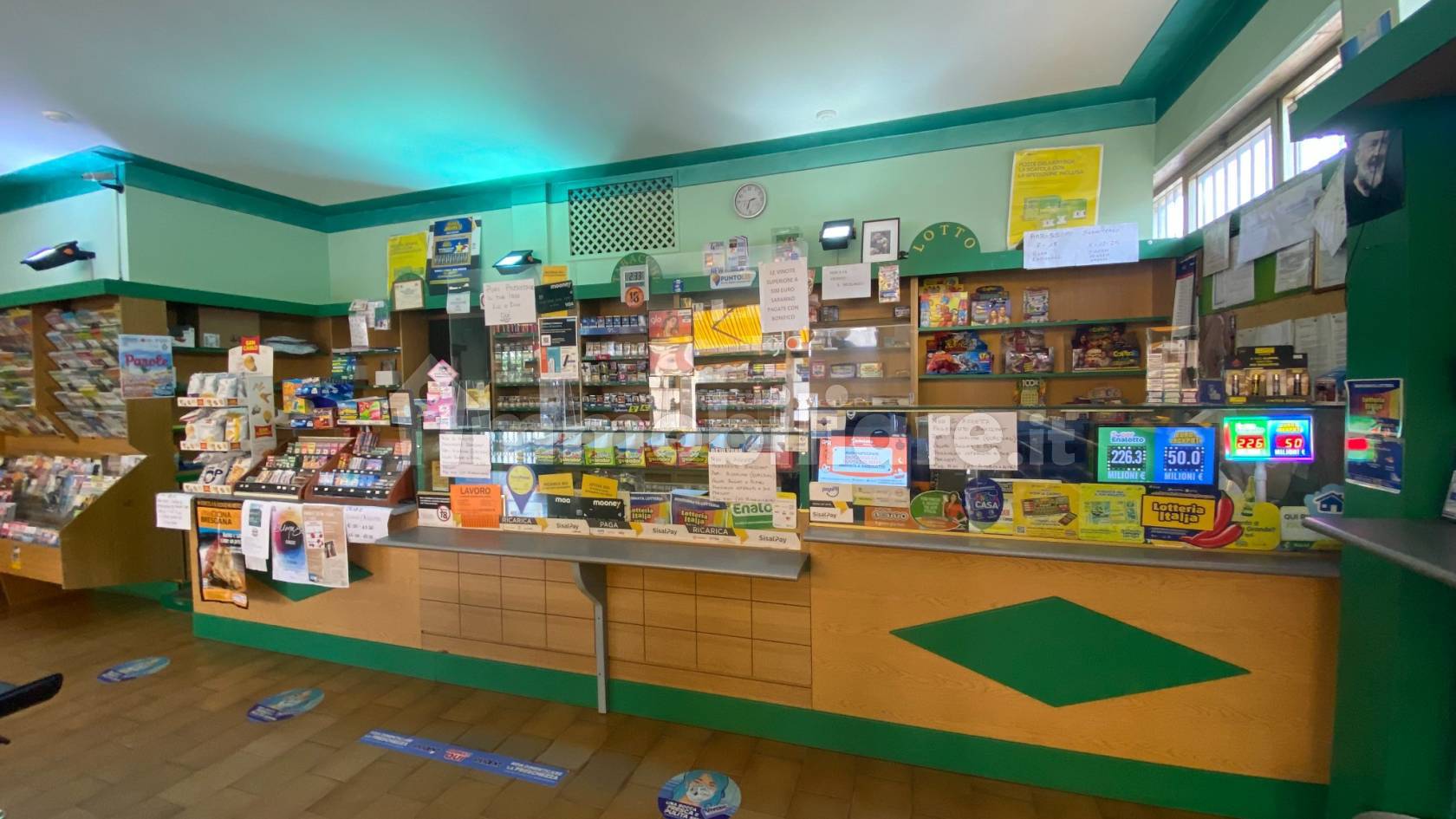 Tabaccheria in Vendita