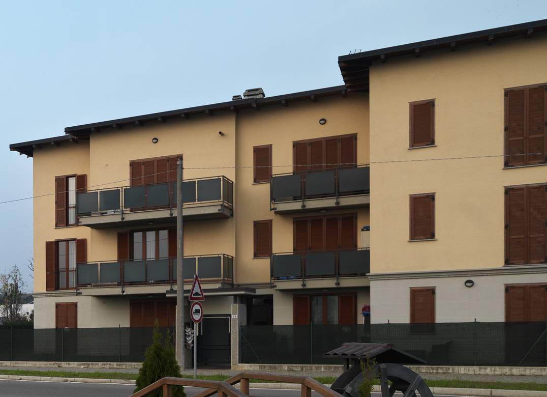 Bilocale via Gianmaria Cornaggia Medici 75, Mozzate