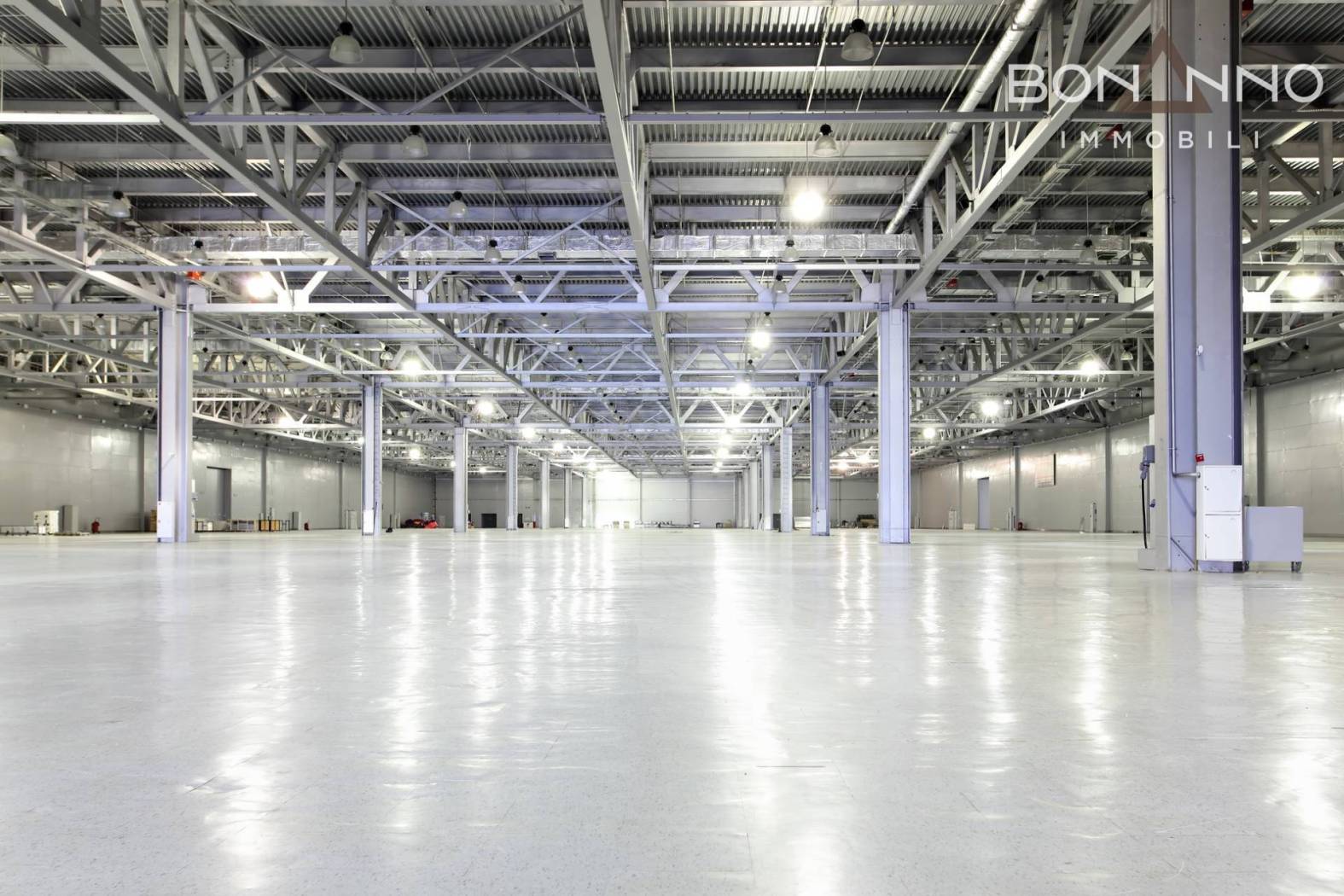 Locale commerciale in Vendita