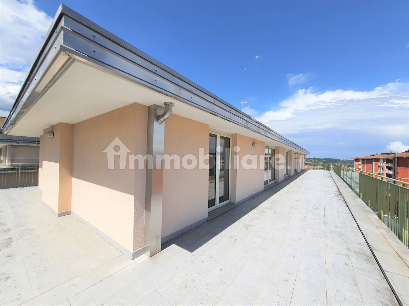 Attico via Bengasi 9, Centro Città, Biella