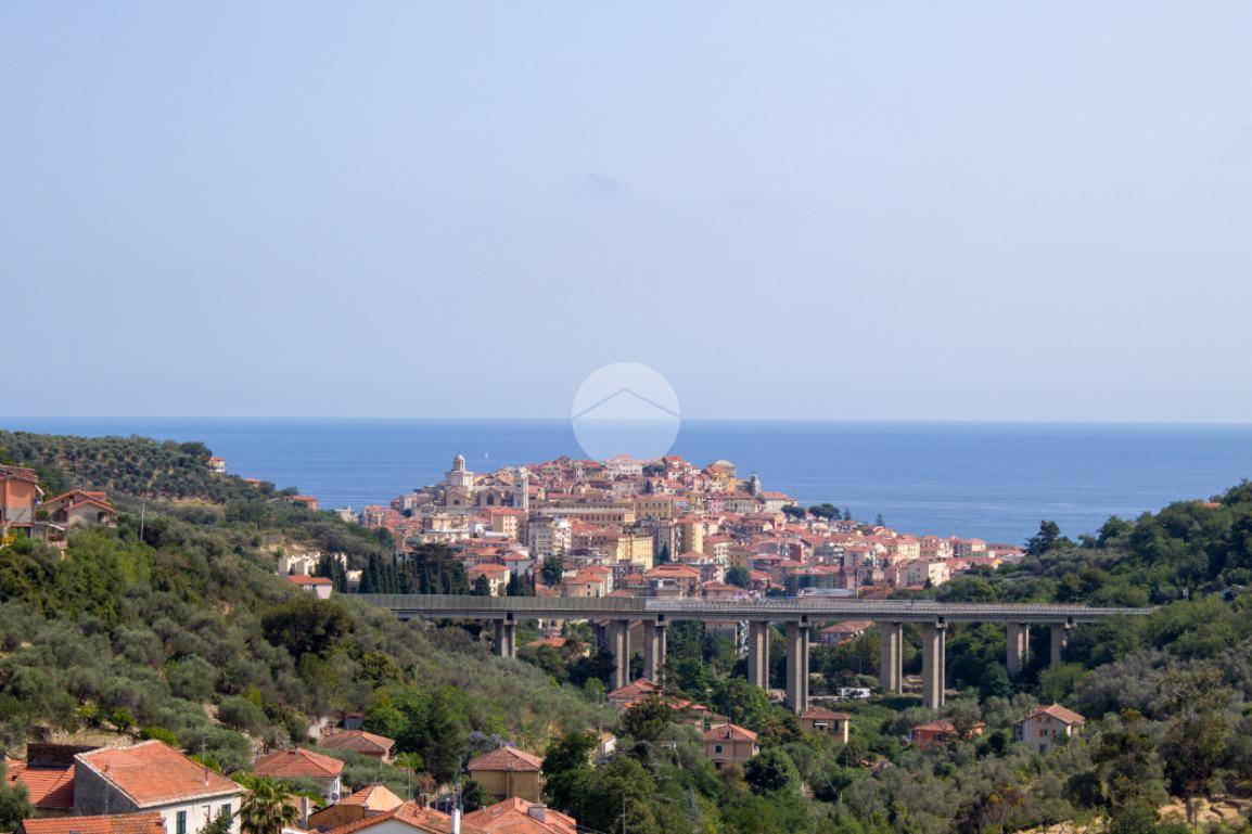 Appartamento via de Somè 6, Porto Maurizio, Imperia