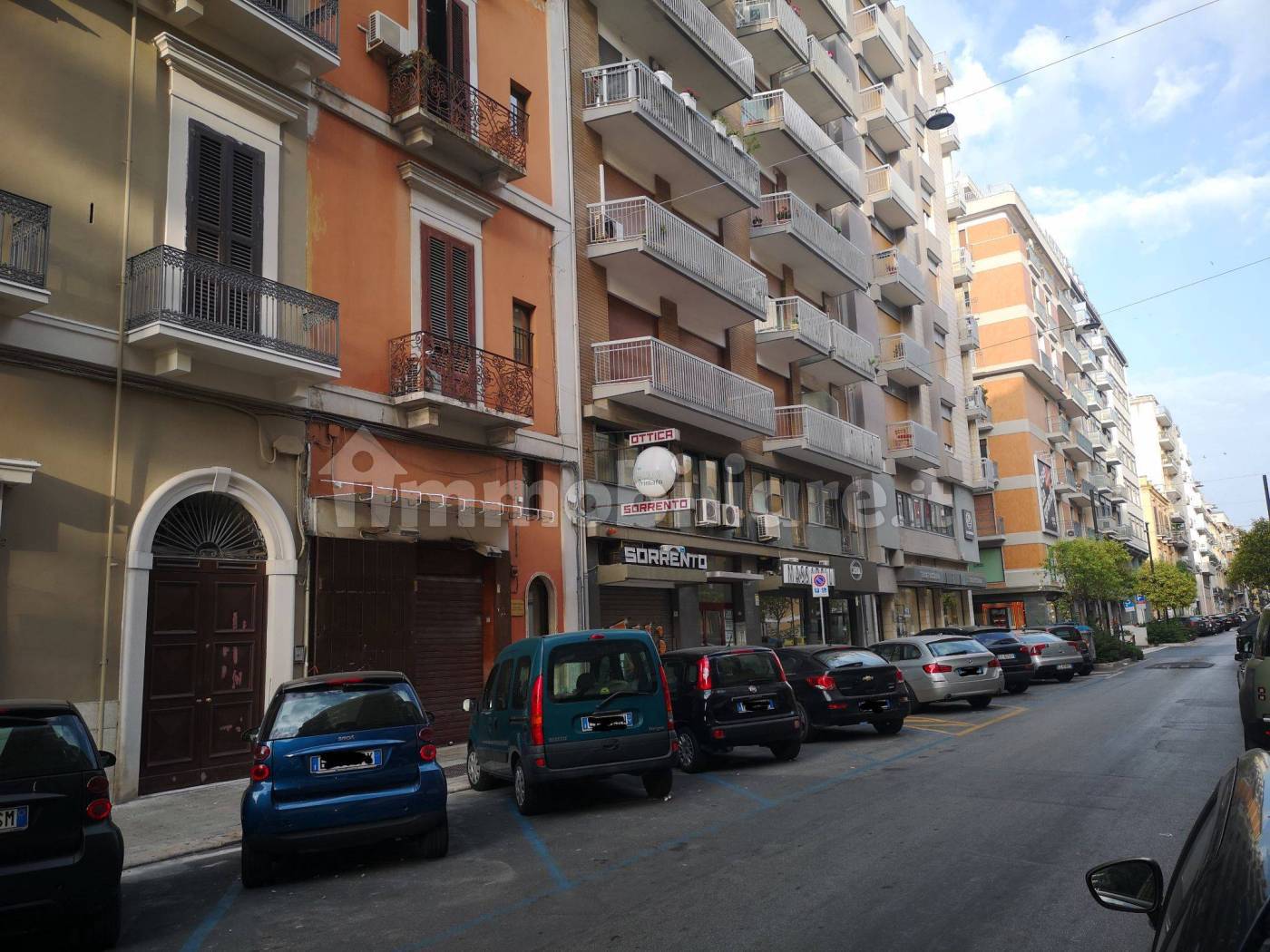 Locale commerciale in Vendita