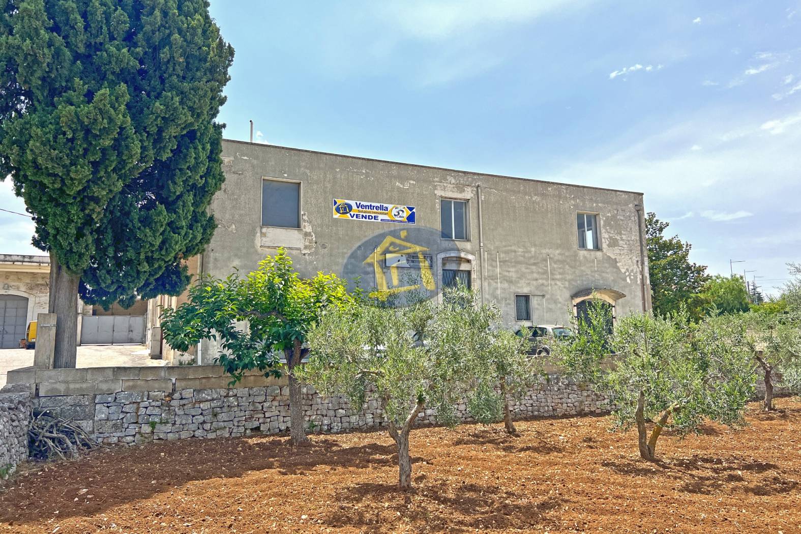 Locale commerciale in Vendita