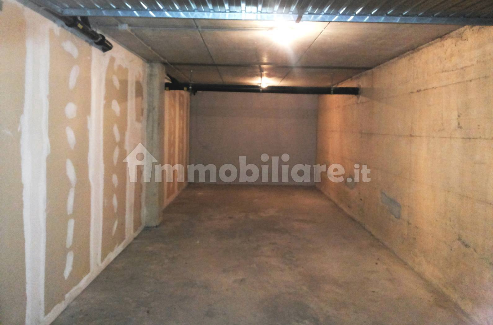 Garage - Box in Vendita