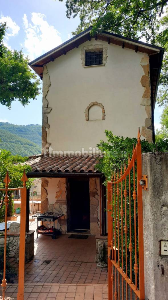 Quadrilocale Strada Statale Salto Cicolana, Grotti, Cittaducale