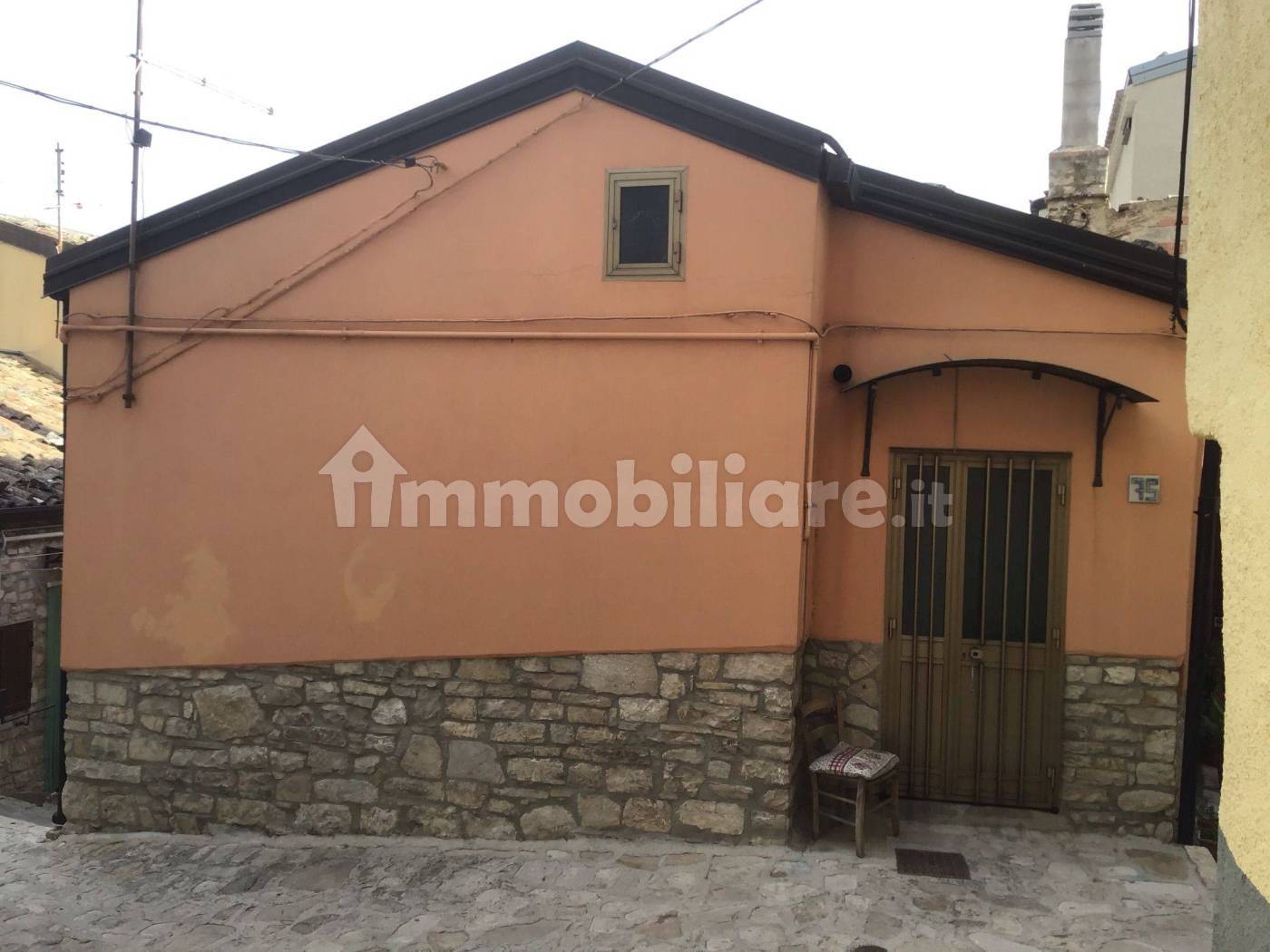 Appartamento via Torca 75, Forenza