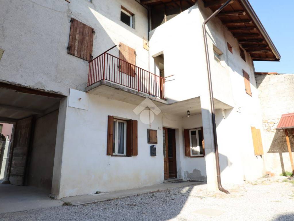 Vendita Casa colonica in via Roma 38 Reana del Rojale. Da ristrutturare ...