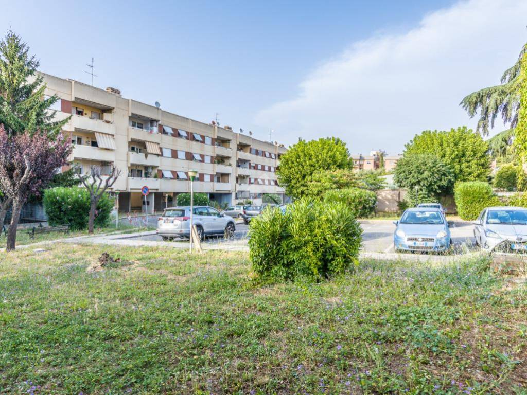 Sale Apartment Rome. 4-room flat in via di Settecamini.... Good ...