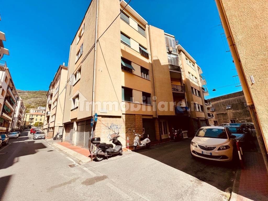 Vendita Appartamento Finale Ligure. Trilocale in via delle Orchidee 4 ...