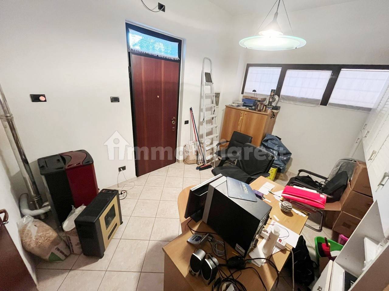 Locale commerciale in Vendita