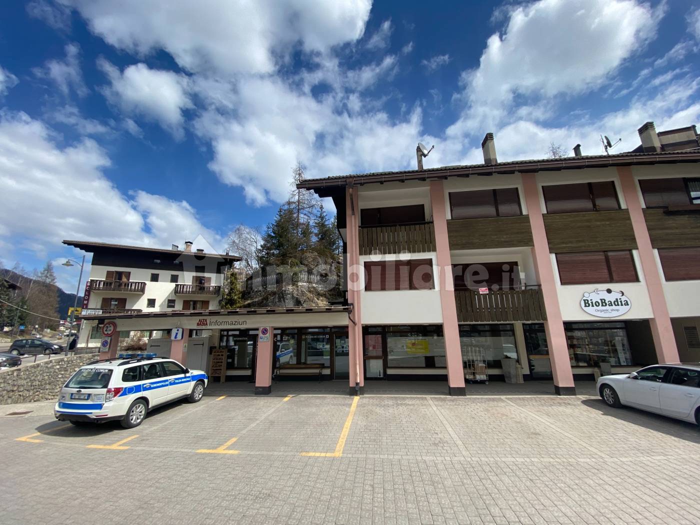 Locale commerciale in Vendita