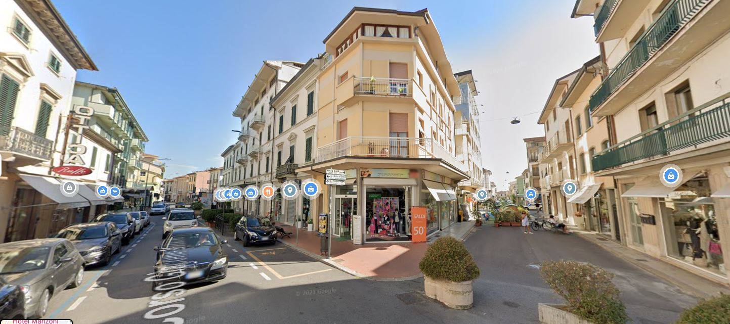 Locale commerciale in Vendita