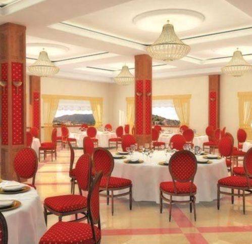 Locale commerciale in Vendita